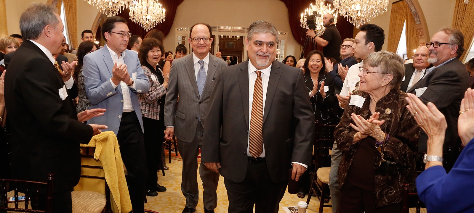 Papadopoulos Installed as Dean of USC School of Pharmacy – USC Alfred E ...
